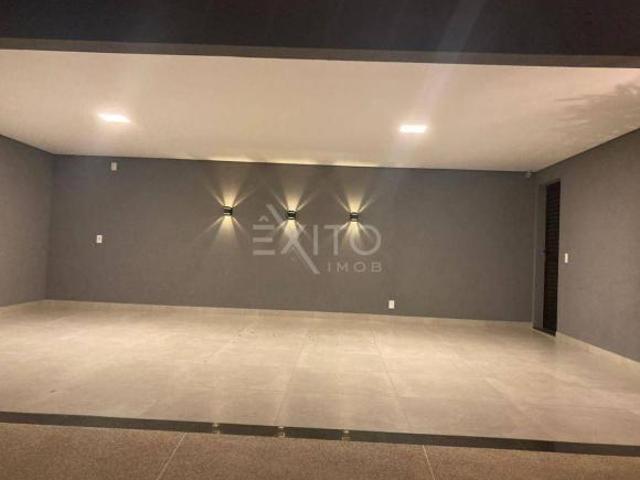 Casa para venda em Jardim Novo Mundo de 245.00m² com 3 Quartos, 3 Suites e 5 Garagens