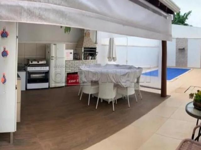 Casa para venda em Jardim Nova America de 235.00m² com 3 Quartos, 3 Suites e 3 Garagens