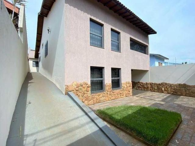 Casa para venda em Jardim Nova Epoca de 195.00m² com 3 Quartos, 1 Suite e 2 Garagens