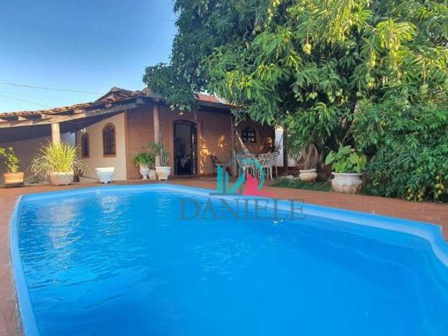 Casa para venda em Jardim Nova Época de 393.00m² com 3 Quartos, 2 Suites e 2 Garagens