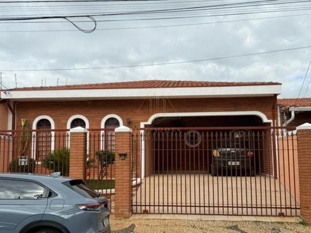 Casa para venda em Jardim Nova Europa de 192.00m² com 2 Quartos, 1 Suite e 4 Garagens