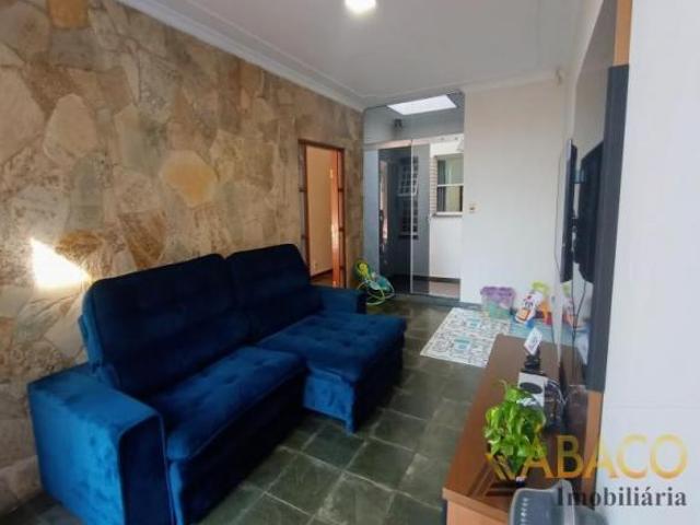 Casa para venda em Jardim Nova São Carlos de 162.00m² com 2 Quartos, 1 Suite e 2 Garagens