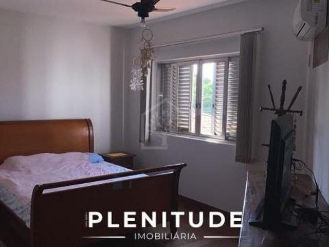 Casa para venda em Jardim Nova Yorque de 470.00m² com 4 Quartos, 2 Suites e 2 Garagens