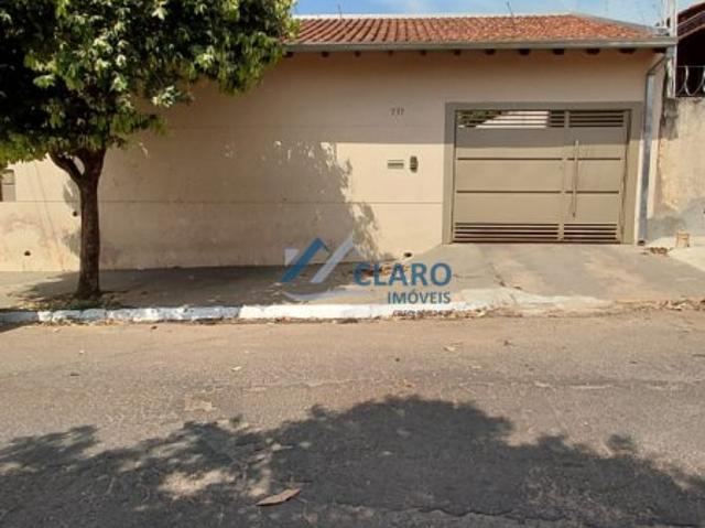 Casa para venda em Jardim Ouro Verde em Bauru São Paulo de 198.00m² com 2 Quartos e 4 Garagens