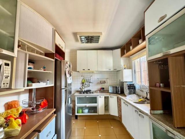 Casa para venda em Jardim Aviação de 240.00m² com 3 Quartos e 3 Garagens