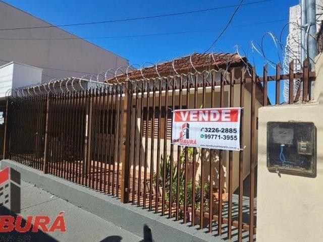 Casa para venda em Jardim Aviação de 244.00m² com 3 Quartos e 2 Garagens