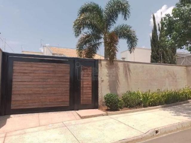 Casa para venda em Jardim Aclimação de 164.00m² com 2 Quartos, 2 Suites e 2 Garagens