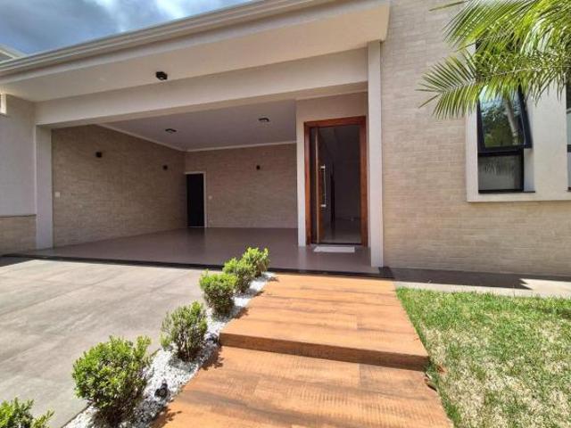 Casa para venda em Jardim Aclimação de 192.00m² com 3 Quartos, 1 Suite e 4 Garagens