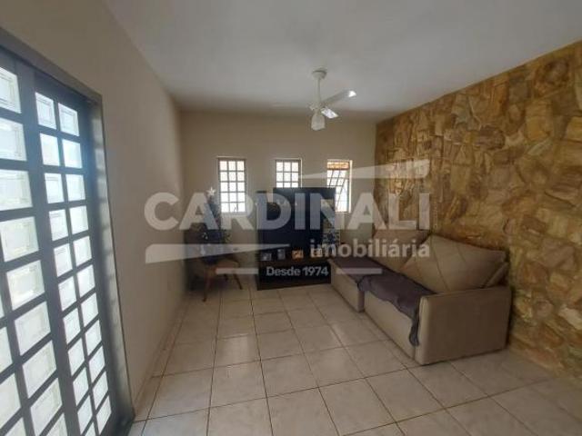 Casa para venda em Jardim Aclimação de 420.00m² com 3 Quartos, 1 Suite e 2 Garagens