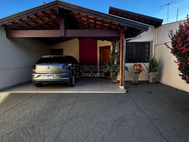 Casa para venda em Jardim Aclimação em Araraquara São Paulo de 166.00m² com 3 Quartos, 1 Suíte e 3 Garagens