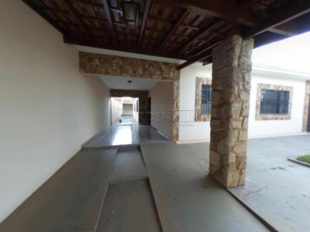 Casa para venda em Jardim Adalgisa de 221.00m² com 4 Quartos, 2 Suites e 3 Garagens