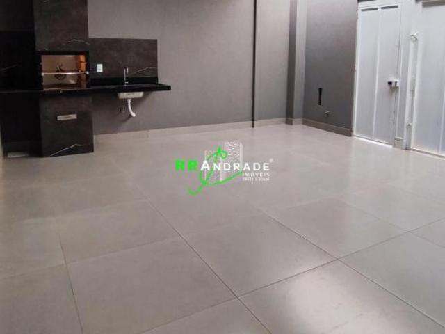 Casa para venda em Jardim Adelinha de 100.00m² com 3 Quartos, 1 Suite e 2 Garagens