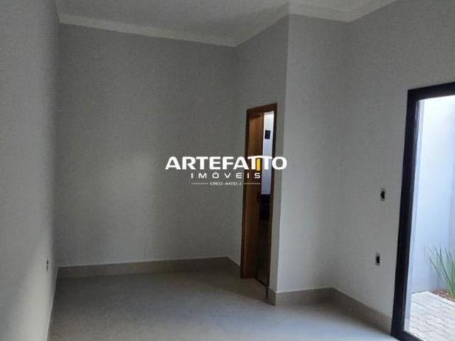 Casa para venda em Jardim Adelinha de 80.00m² com 3 Quartos, 1 Suite e 2 Garagens