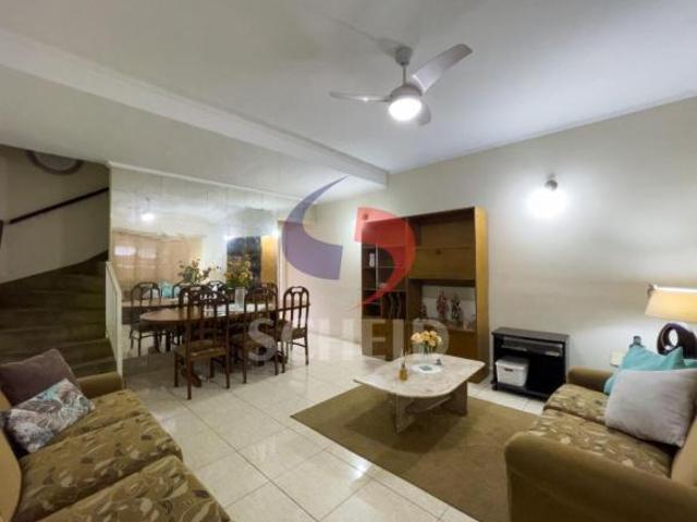 Casa para venda em Jardim Aeroporto com 2 quartos, 112m²