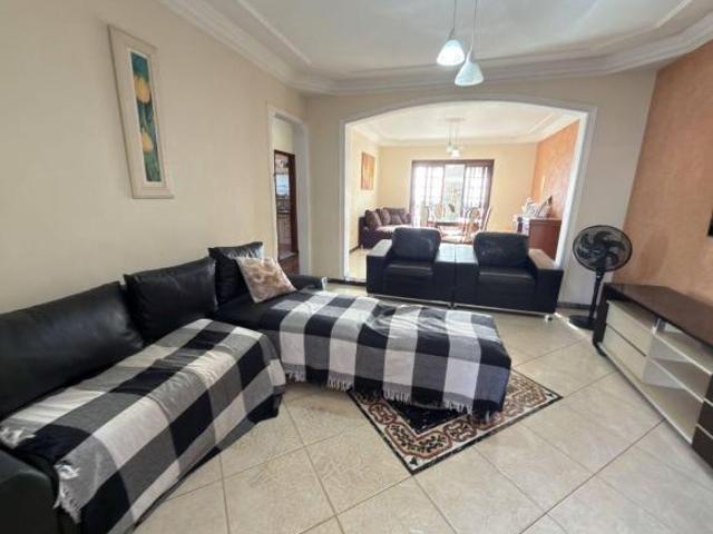 Casa para venda em Jardim Algodoal de 169.00m² com 2 Quartos e 3 Garagens