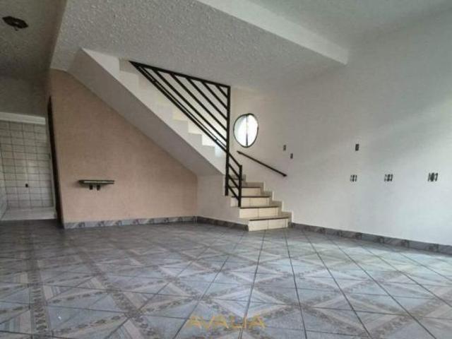Casa para venda em Jardim Alice de 250.74m² com 3 Quartos, 1 Suite e 6 Garagens