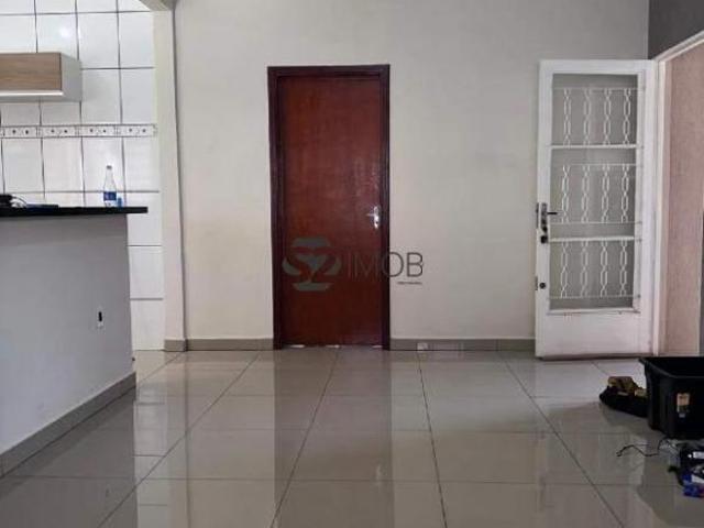 Casa para venda em Jardim Alto dos Ypês de 170.00m² com 3 Quartos, 1 Suite e 2 Garagens