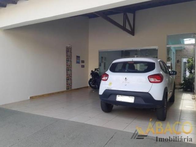 Casa para venda em Jardim Alvorada de 105.00m² com 1 Quarto, 1 Suite e 4 Garagens