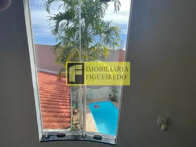 Casa para venda em Jardim Alvorada de 220.00m² com 3 Quartos, 1 Suite e 3 Garagens