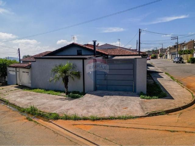 Casa para venda em Jardim Alvinópolis em Atibaia São Paulo de 120.00m² com 2 Quartos e 2 Garagens
