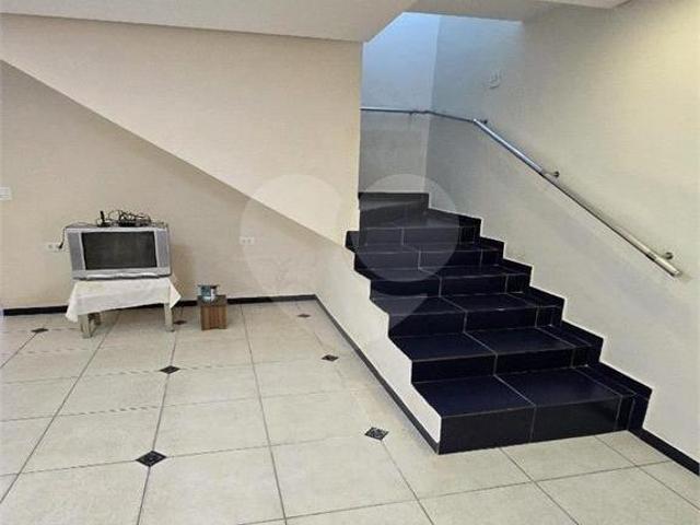 Casa para venda em Jardim Alzira Franco de 185.00m² com 3 Quartos e 2 Garagens