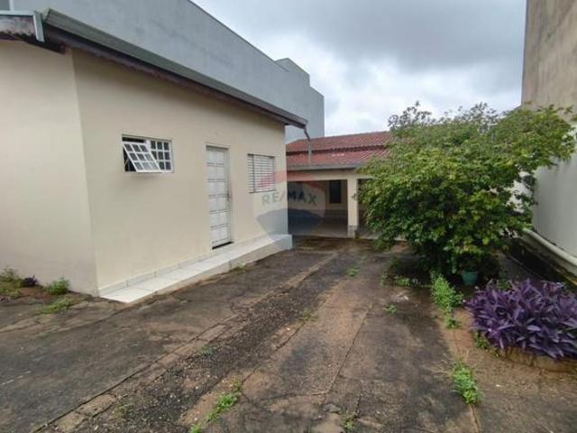 Casa para venda em Jardim Amanda I de 142.00m² com 3 Quartos