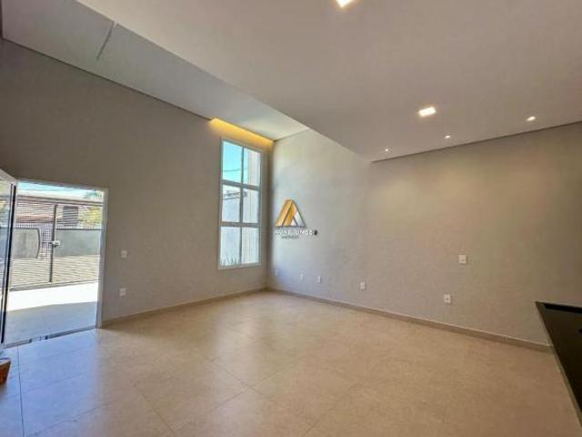 Casa para venda em Jardim Amanda I de 68.00m² com 2 Quartos e 1 Suite
