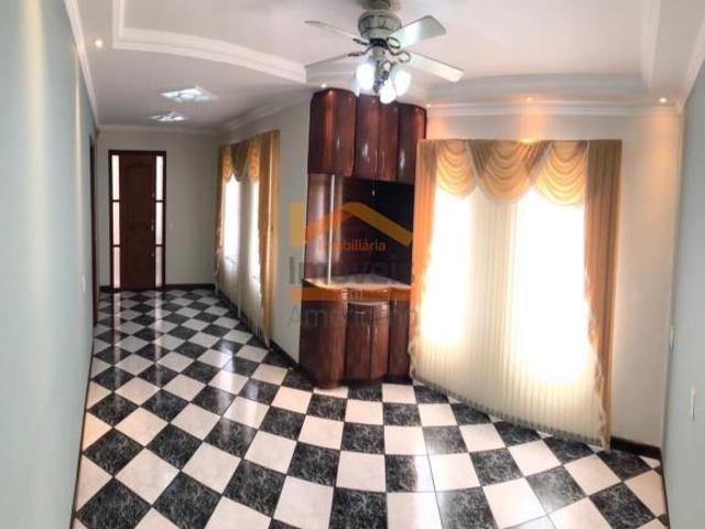 Casa para venda em Jardim Amélia de 237.00m² com 3 Quartos, 1 Suite e 2 Garagens