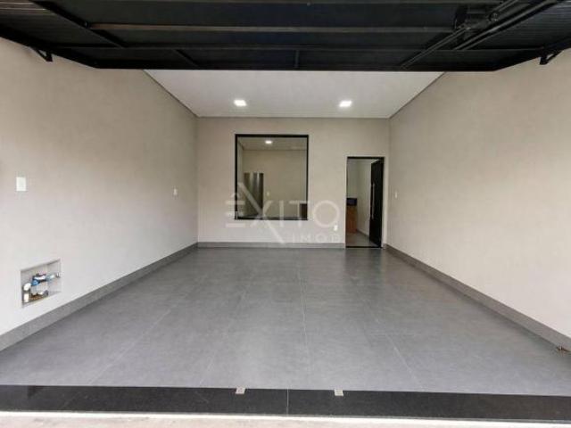 Casa para venda em Jardim América de 115.00m² com 3 Quartos, 1 Suite e 2 Garagens