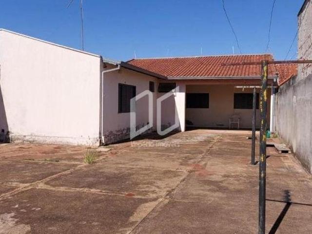 Casa para venda em Jardim América de 112.00m² com 3 Quartos, 1 Suite e 7 Garagens