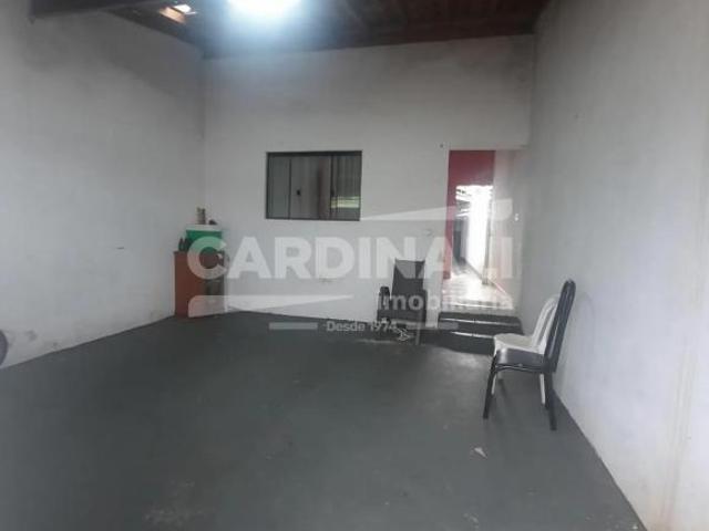 Casa para venda em Jardim América de 125.00m² com 3 Quartos, 1 Suite e 2 Garagens