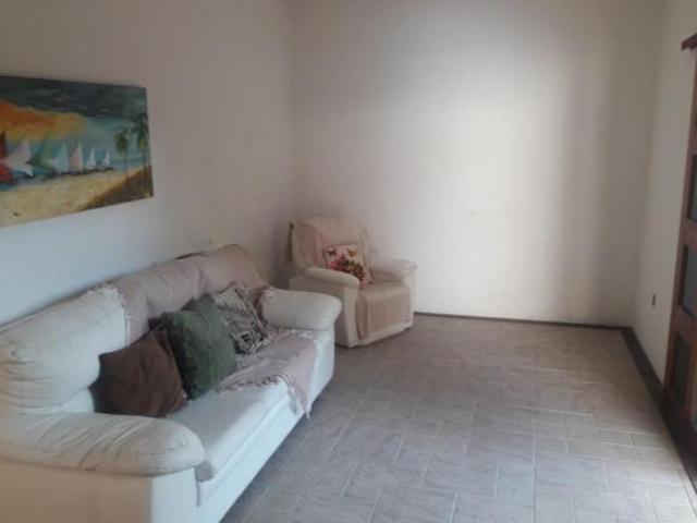 Casa para venda em Jardim América de 160.00m² com 4 Quartos, 2 Suites e 3 Garagens