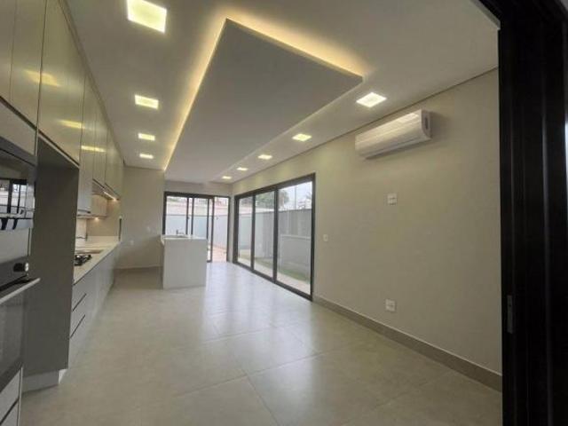 Casa para venda em Jardim America de 209.00m² com 3 Quartos, 3 Suites e 4 Garagens