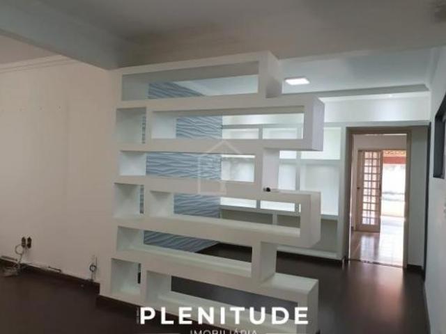 Casa para venda em Jardim América de 266.00m² com 3 Quartos, 1 Suite e 4 Garagens