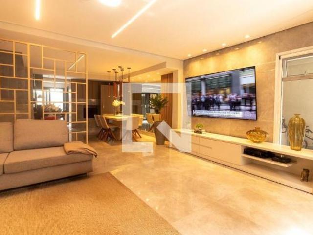 Casa para venda em Jardim Ampliação de 230.00m² com 3 Quartos, 2 Suites e 2 Garagens