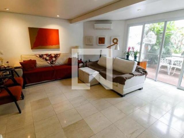 Casa para venda em Jardim Ampliação de 230.00m² com 4 Quartos, 4 Suites e 3 Garagens