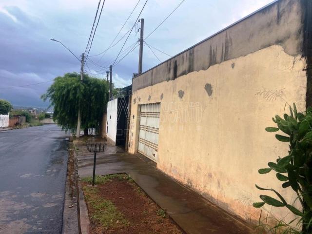 Casa para venda em Jardim Ana Adelaide em Araraquara São Paulo de 182.00m² com 3 Quartos, 1 Suíte e 2 Garagens
