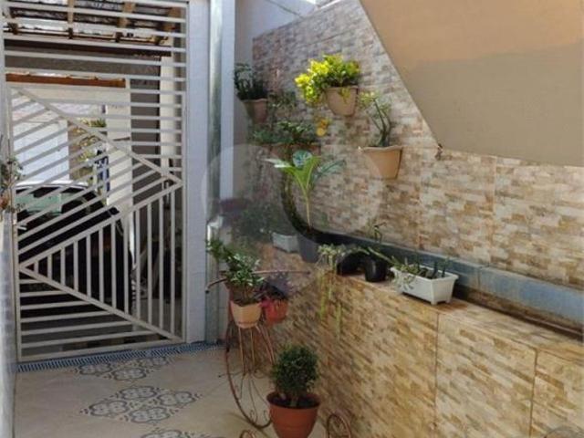 Casa para venda em Jardim Ana Luiza de 210.00m² com 2 Quartos, 1 Suite e 4 Garagens