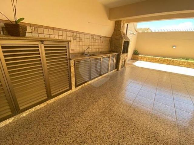 Casa para venda em Jardim Ana Luiza de 217.00m² com 3 Quartos, 1 Suite e 3 Garagens
