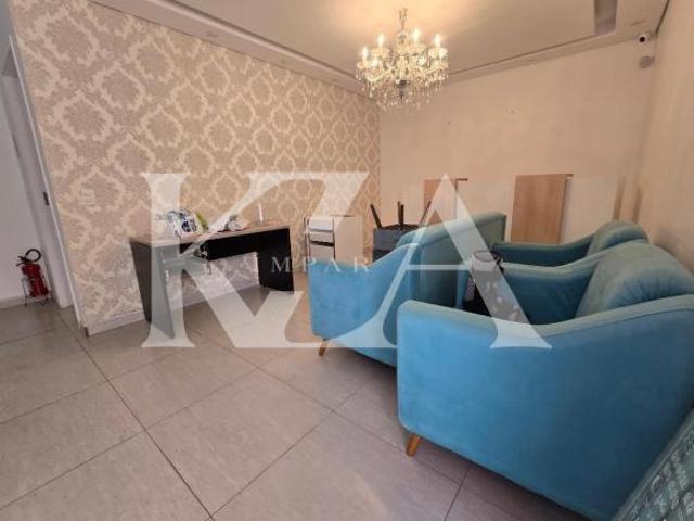 Casa para venda em Jardim Ana Maria de 344.00m² com 3 Quartos, 1 Suite e 3 Garagens