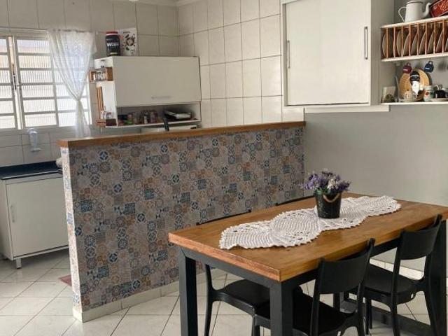 Casa para venda em Jardim Ana Rosa de 140.00m² com 2 Quartos e 2 Garagens