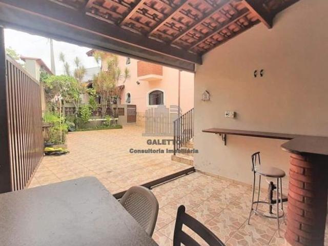 Casa para venda em JARDIM ANTONIO VON ZUBEN de 266.85m² com 3 Quartos, 1 Suite e 5 Garagens