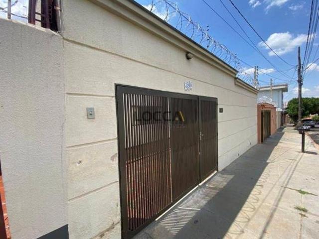 Casa para venda em Jardim Antártica de 154.00m² com 4 Quartos, 1 Suite e 3 Garagens