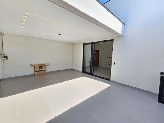 Casa para venda em Jardim Araras de 115.00m² com 3 Quartos, 1 Suite e 2 Garagens