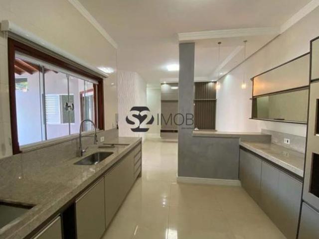 Casa para venda em Jardim Araucária de 150.00m² com 2 Quartos, 1 Suite e 2 Garagens