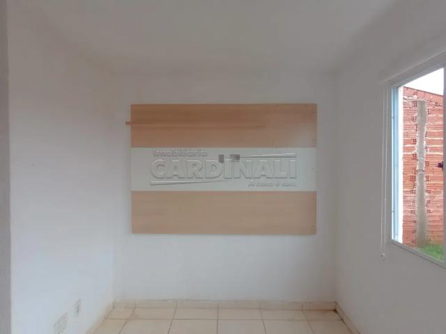 Casa para venda em Jardim Araucária em São Carlos São Paulo de 49.00m² com 2 Quartos e 2 Garagens
