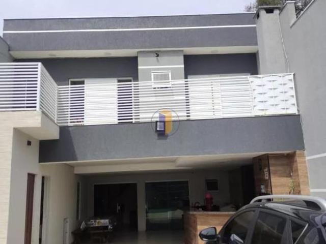 Casa para venda em Jardim Araújo de 150.00m² com 2 Quartos, 2 Suites e 4 Garagens