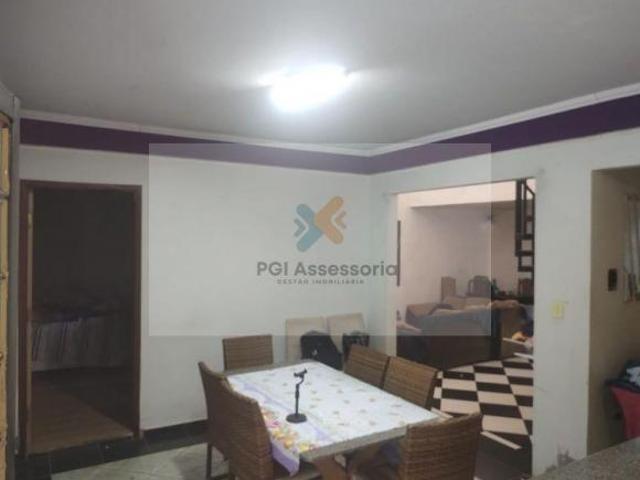 Casa para venda em Jardim Arroyo de 200.00m² com 2 Quartos, 1 Suite e 2 Garagens