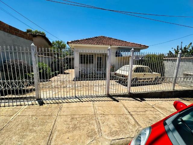 Casa para venda em Jardim Ártico em Araraquara São Paulo de 167.00m² com 3 Quartos e 4 Garagens