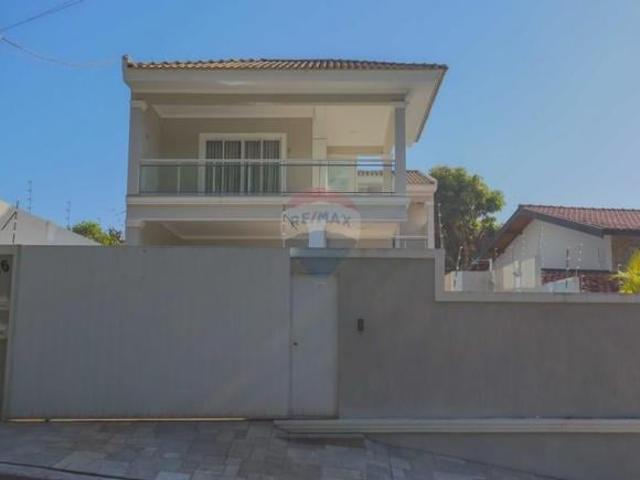 Casa para venda em Jardim Bacili Ii de 244.74m² com 3 Quartos, 1 Suite e 4 Garagens